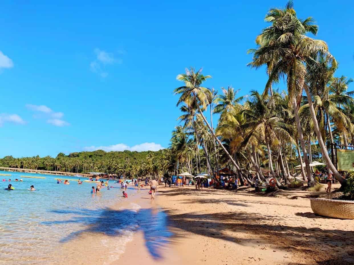 Hon Thom Cable Car travel guide by local guide - Phu Quoc Green Travel