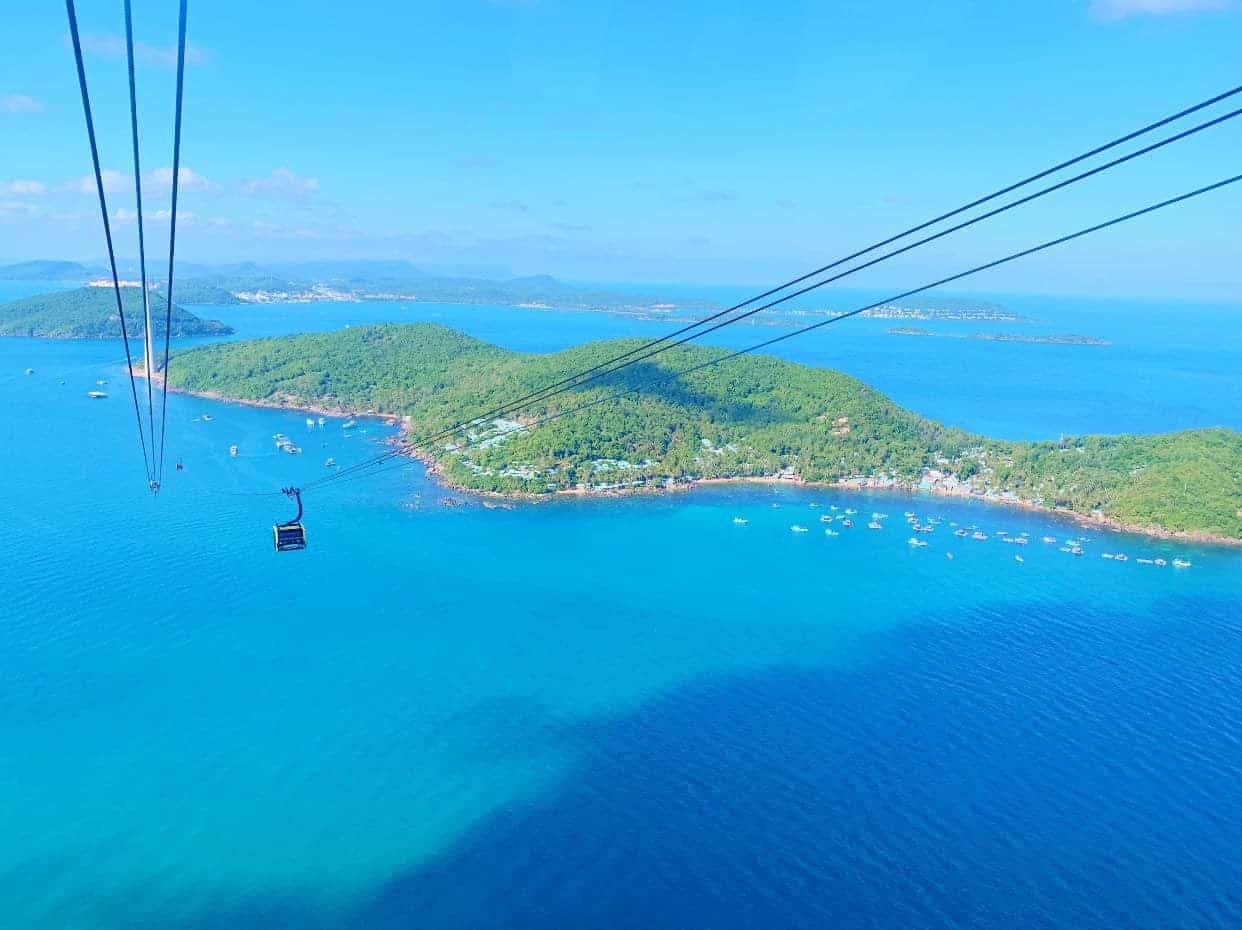 Hon Thom Cable Car travel guide by local guide - Phu Quoc Green Travel